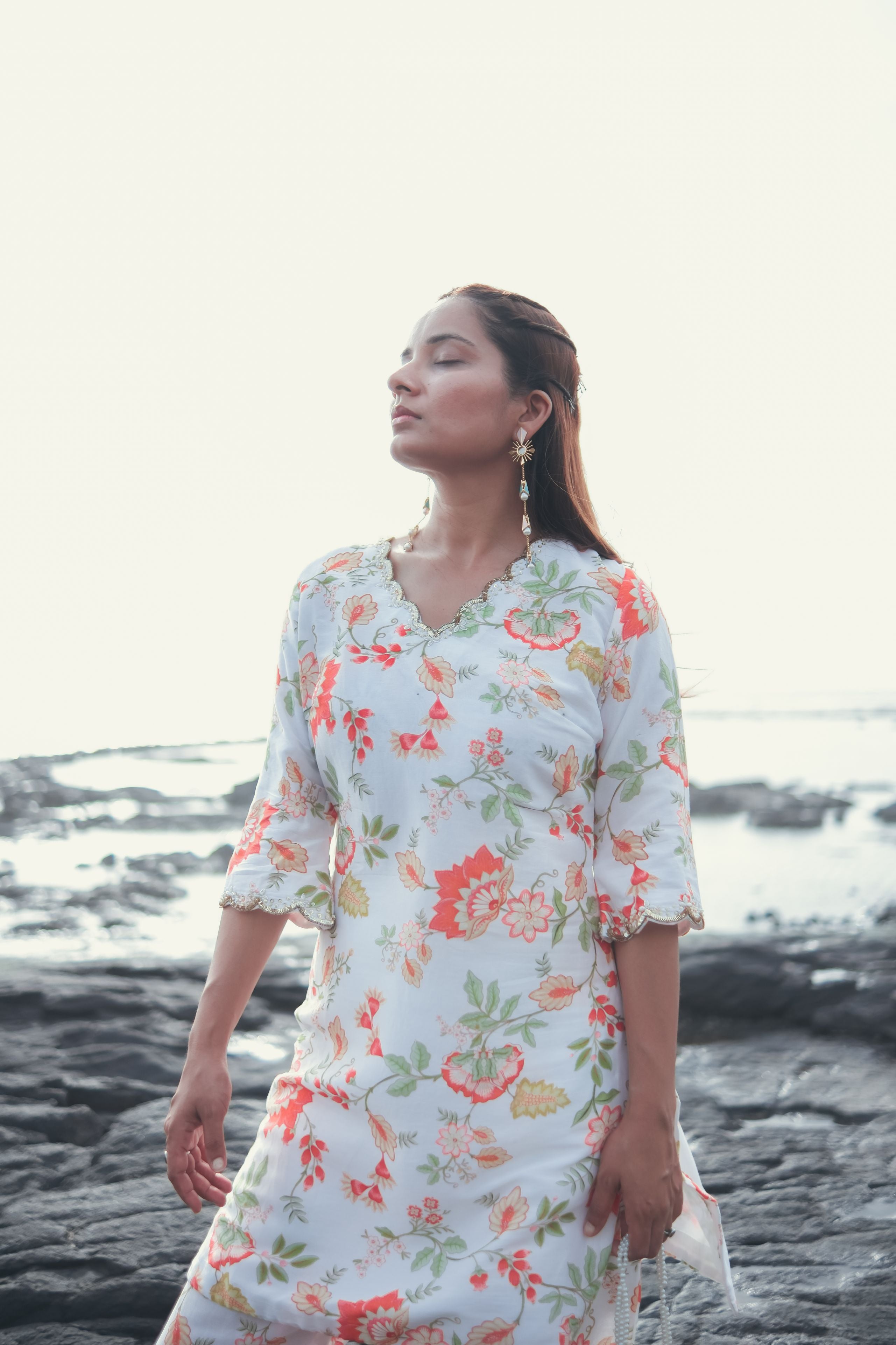 WHITE BLOOM KURTA SET – HUMDUM